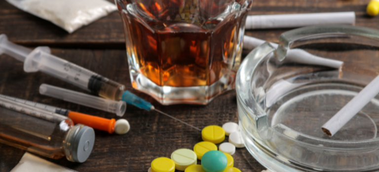 Why Do People Use Cocaine When Drinking Alcohol? - Little Creek Recovery