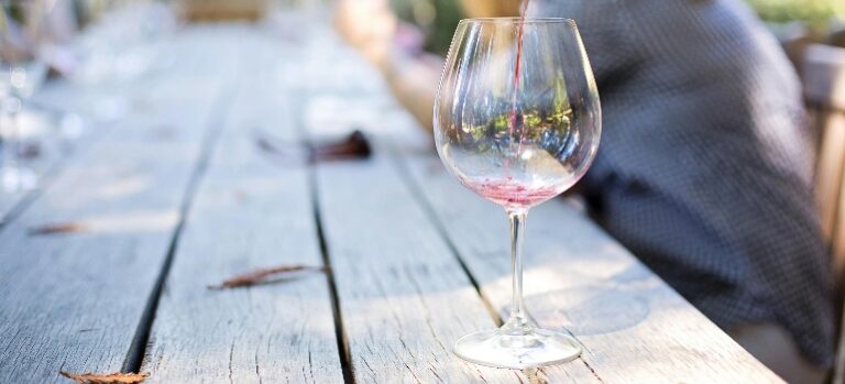 What Are the 4 Types of Drinkers? | Little Creek Recovery